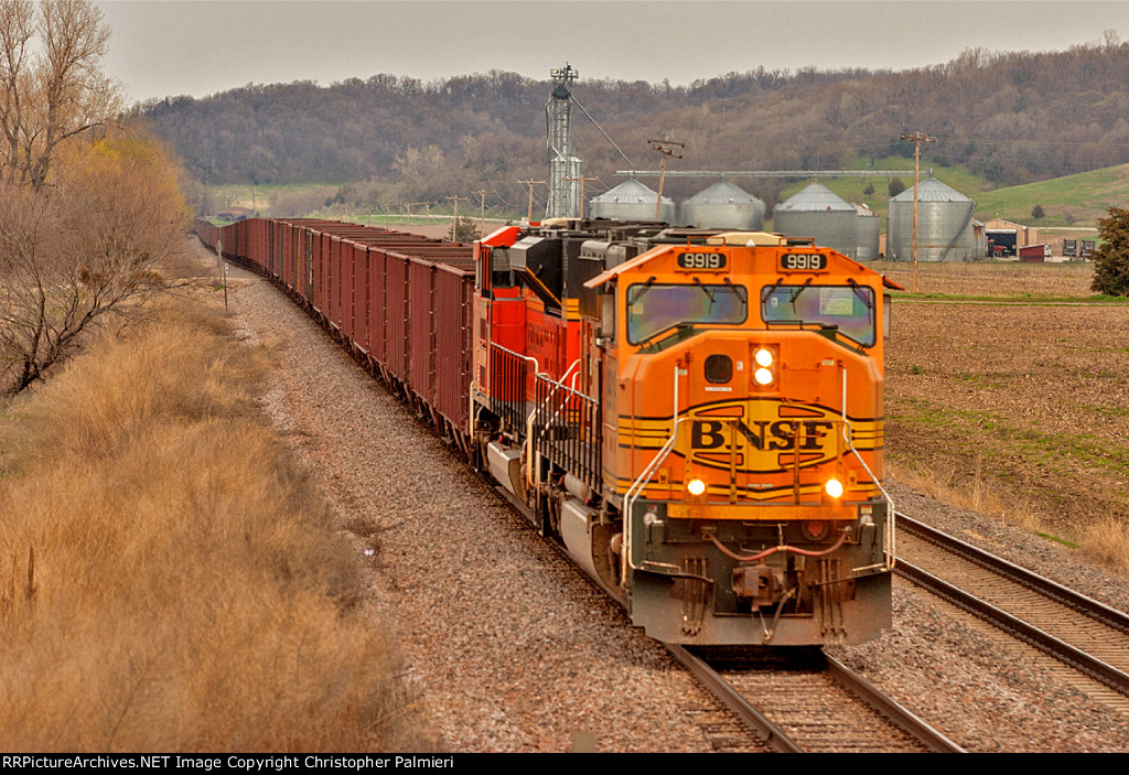 BNSF 9919 Leads U-KEEBIR0-58